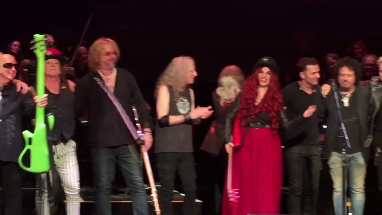 Dweezil Zappa, Paul Shaffer, Billy Idol, Spinal Tap’s Derek Smalls ...